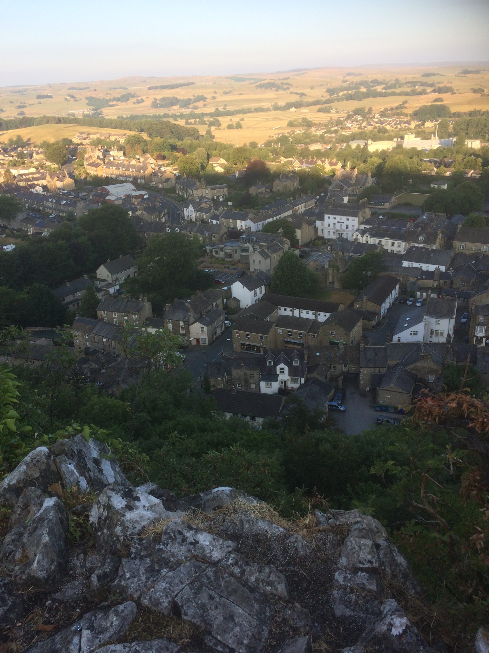 Private Balcony in Town - views of Castleberg Crag - King William The ...